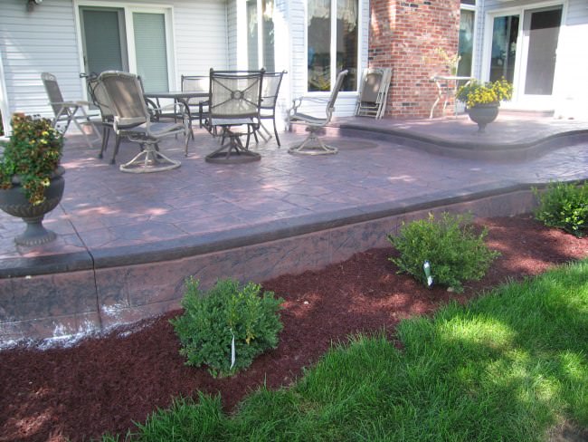 Castle Rock Patio in Dundee - Rolland Cement