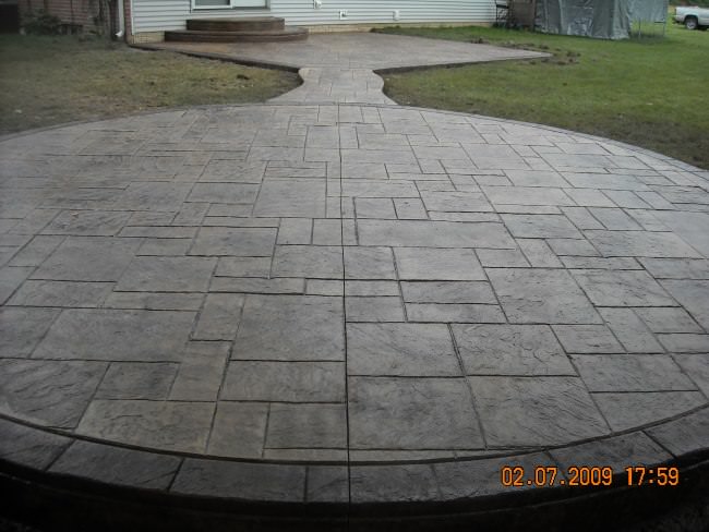 Regal Ashlar Patio in South Rockwood - Rolland Cement