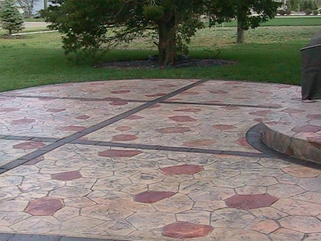 Random Stone Patio in New Boston - Rolland Cement