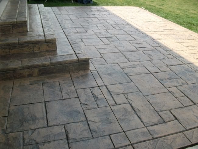 Regal Ashlar Patio in Dundee - Rolland Cement