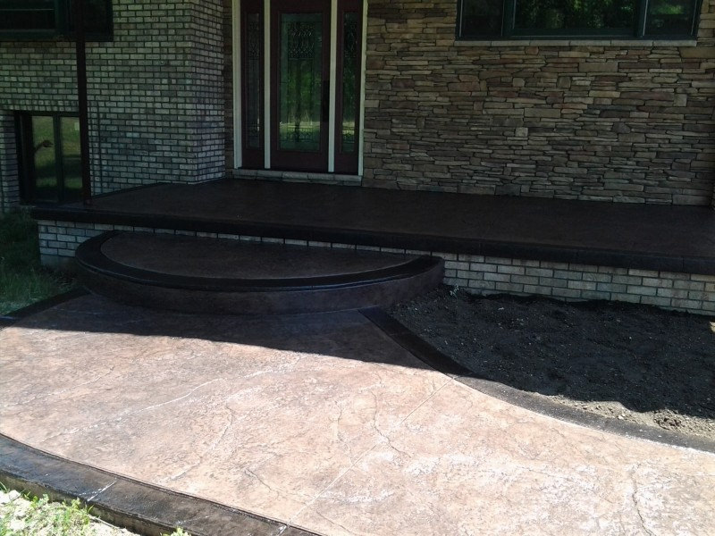 New Stamped Porch Cap on New Construction Home - Rolland Cement