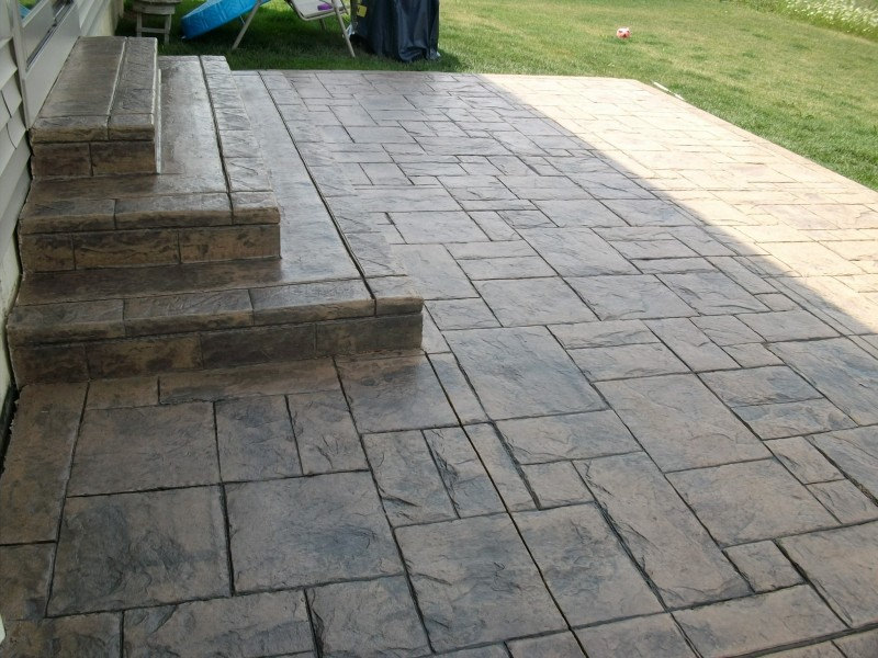 Square Steps Centered off Doorwall - Rolland Cement