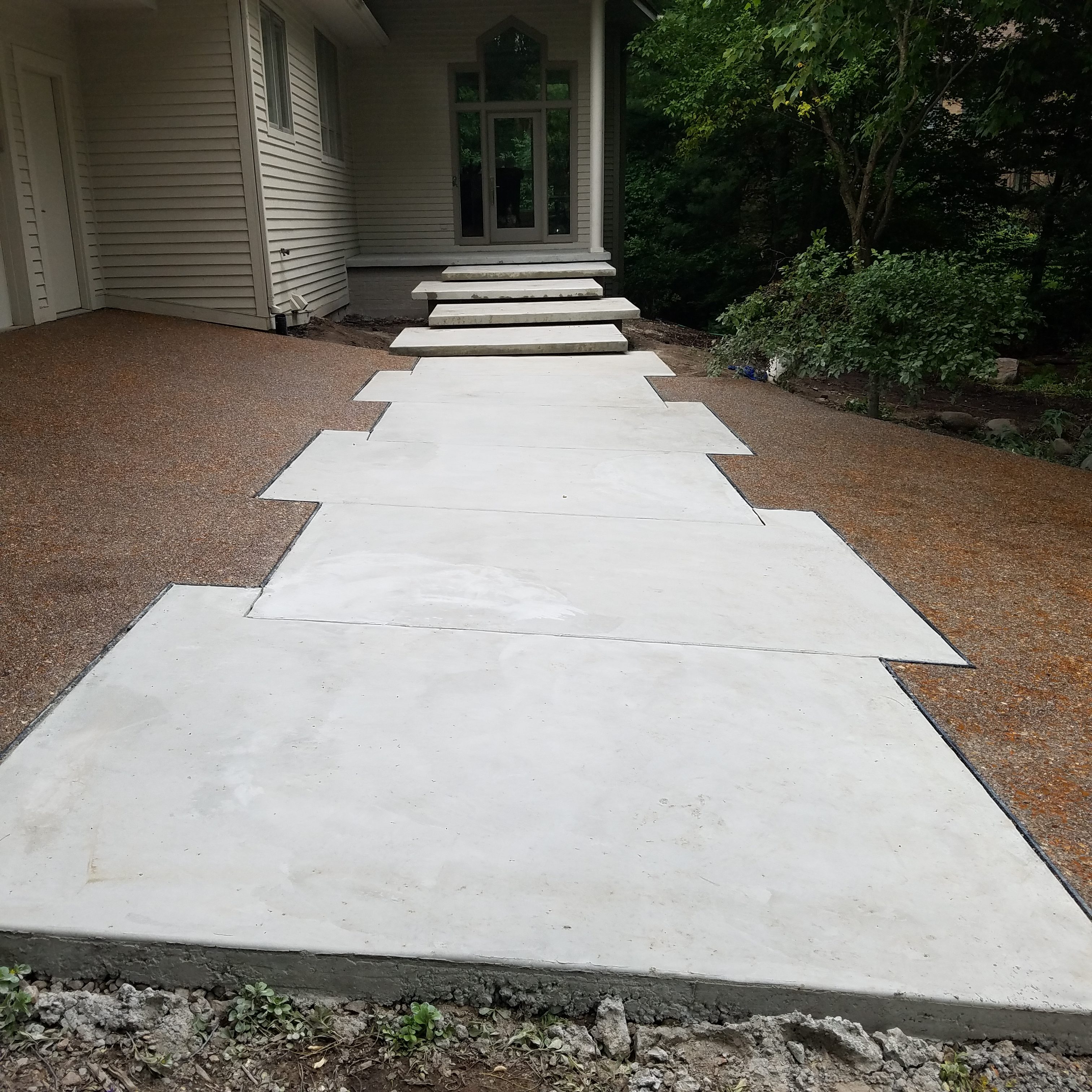 Custom Steps and Driveway - Rolland Cement